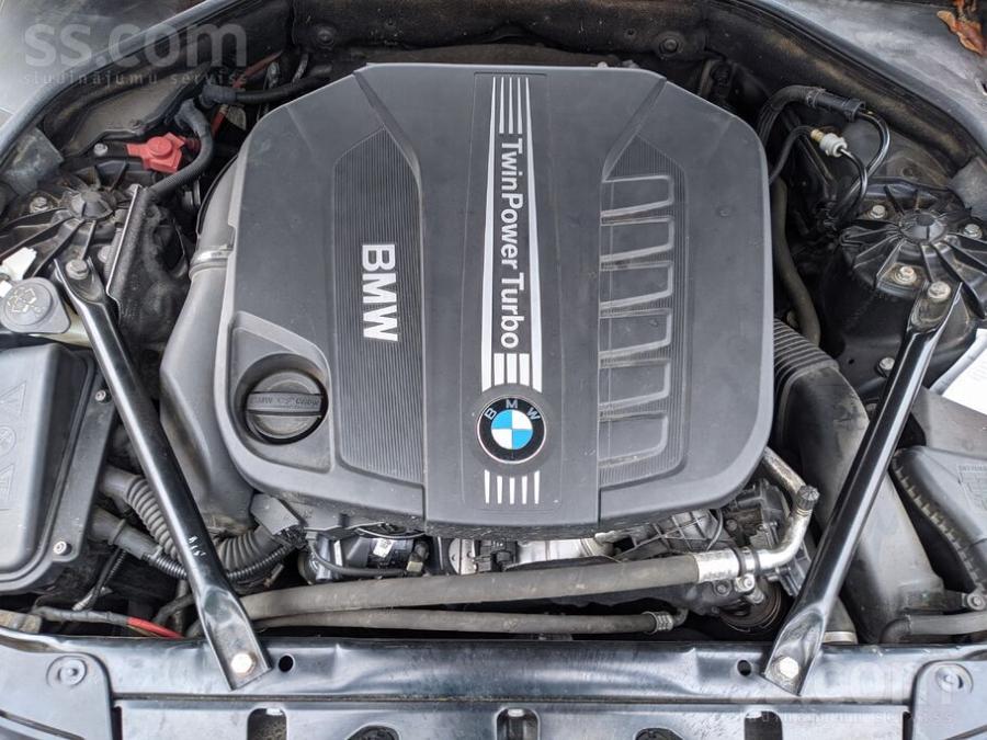Black BMW 530 2012 in Riga, with an engine capacity of 3.00 L and mileage of 405 thousand km for 6000 €, photo 9 on AUTOMOTO.COM.LV