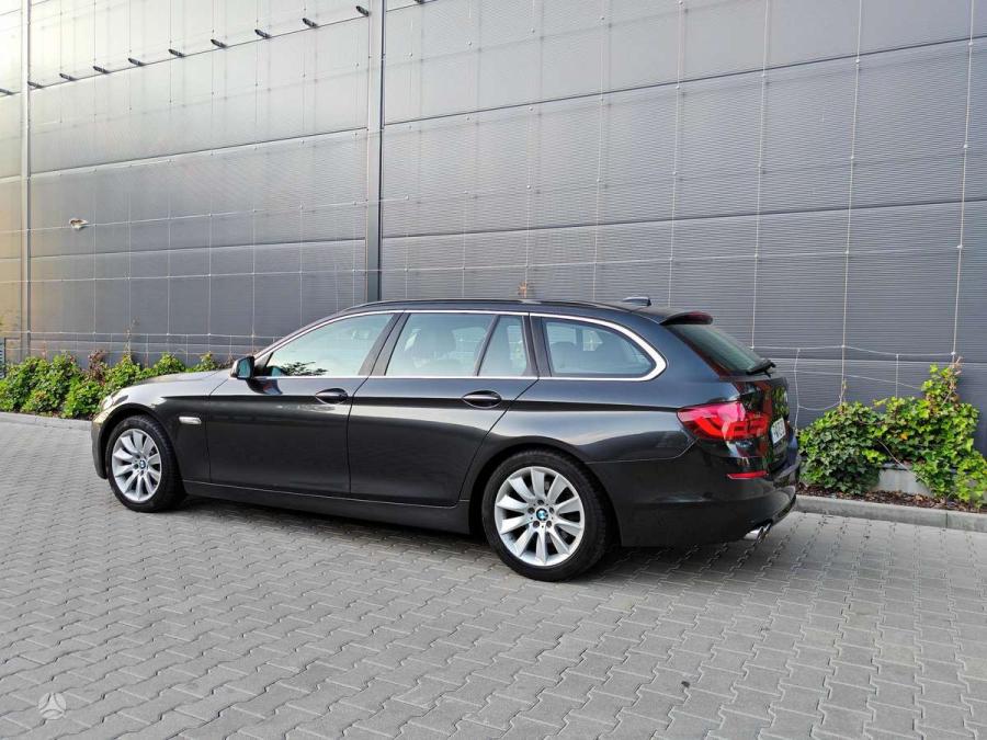 Black BMW 530 2012 in Klaipeda, with an engine capacity of 2.99 L and mileage of 350 thousand km for 7950 €, photo 7 on AUTOMOTO.COM.LV