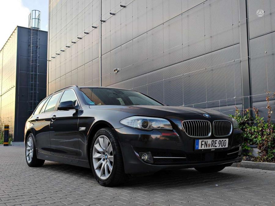 Black BMW 530 2012 in Klaipeda, with an engine capacity of 2.99 L and mileage of 350 thousand km for 7950 €, photo 16 on AUTOMOTO.COM.LV