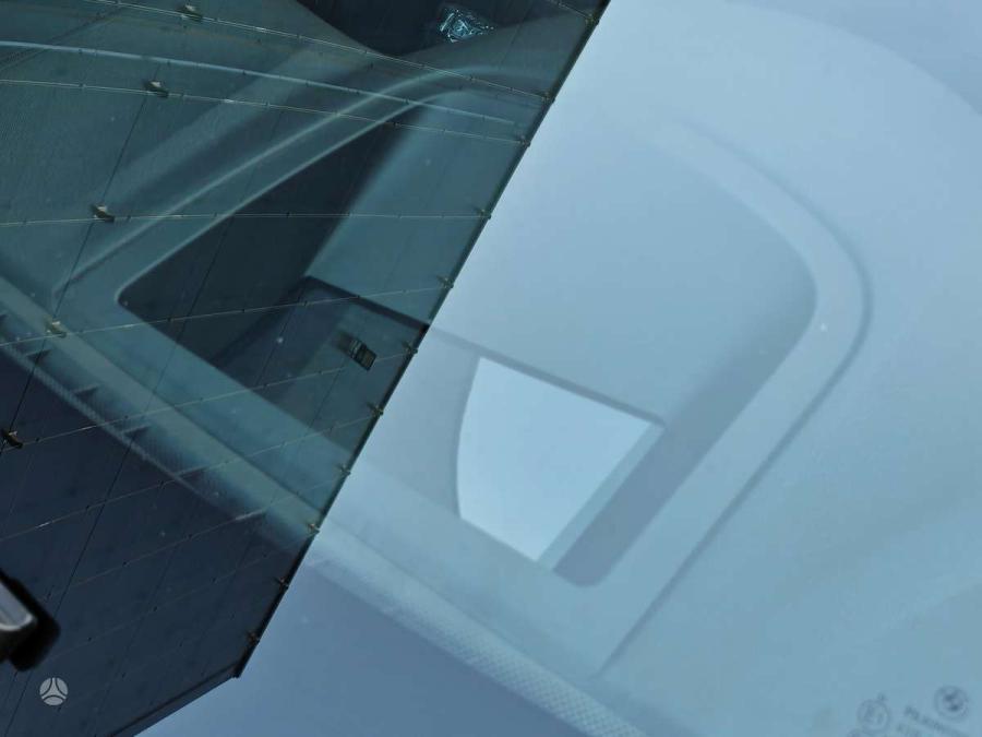 Black BMW 530 2012 in Klaipeda, with an engine capacity of 2.99 L and mileage of 350 thousand km for 7950 €, photo 22 on AUTOMOTO.COM.LV