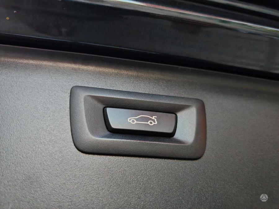 Black BMW 530 2012 in Klaipeda, with an engine capacity of 2.99 L and mileage of 350 thousand km for 7950 €, photo 25 on AUTOMOTO.COM.LV