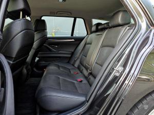 Black BMW 530 2012 in Klaipeda, with an engine capacity of 2.99 L and mileage of 350 thousand km for 7950 €, photo 29 on AUTOMOTO.COM.LV