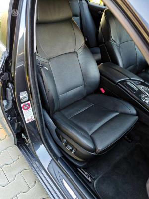 Black BMW 530 2012 in Klaipeda, with an engine capacity of 2.99 L and mileage of 350 thousand km for 7950 €, photo 42 on AUTOMOTO.COM.LV