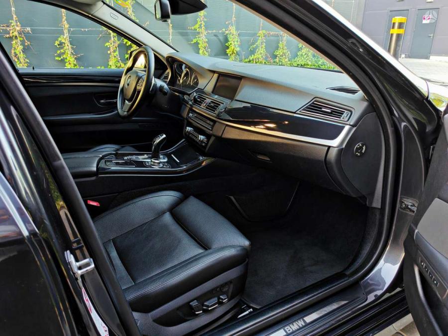 Black BMW 530 2012 in Klaipeda, with an engine capacity of 2.99 L and mileage of 350 thousand km for 7950 €, photo 44 on AUTOMOTO.COM.LV