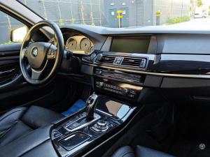 Black BMW 530 2012 in Klaipeda, with an engine capacity of 2.99 L and mileage of 350 thousand km for 7950 €, photo 45 on AUTOMOTO.COM.LV
