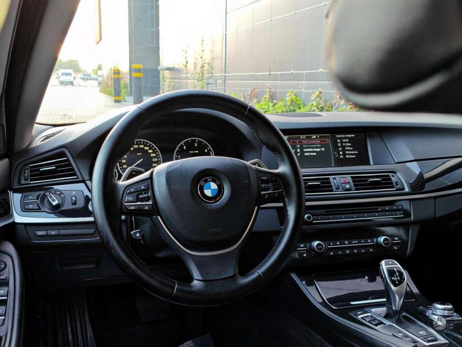 Black BMW 530 2012 in Klaipeda, with an engine capacity of 2.99 L and mileage of 350 thousand km for 7950 €, photo 59 on AUTOMOTO.COM.LV