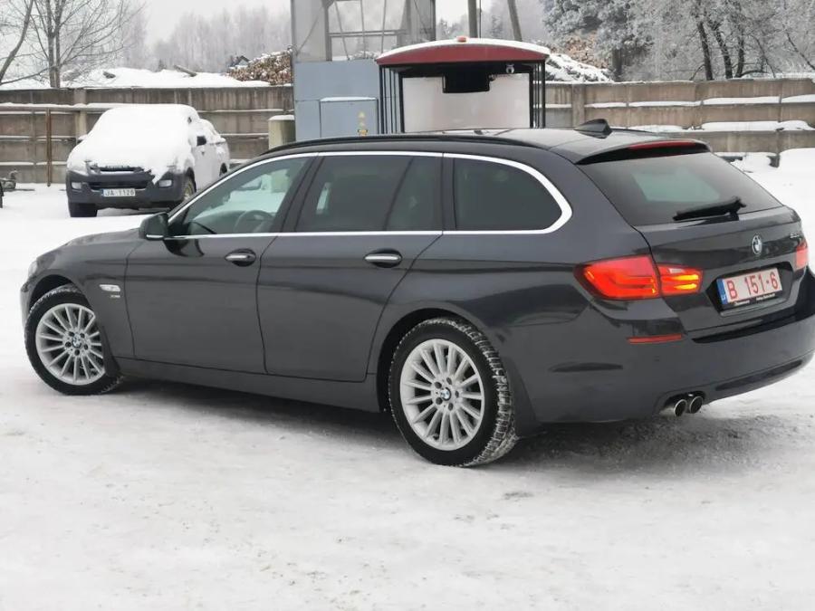 Melns BMW 530 2012 Kuldīga, ar dzinēja tilpumu 3.00 L un nobraukumu 269 tūkst. km par 9990 €, foto 5 vietnē AUTOMOTO.COM.LV