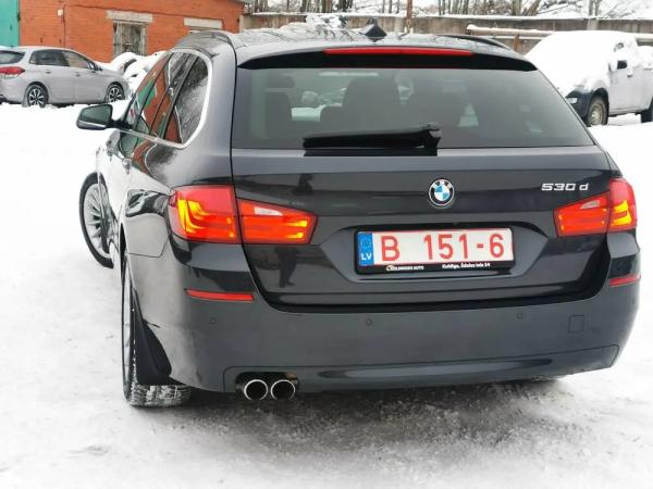 Melns BMW 530 2012 Kuldīga, ar dzinēja tilpumu 3.00 L un nobraukumu 269 tūkst. km par 9990 €, foto 5 vietnē AUTOMOTO.COM.LV