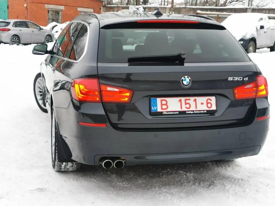Melns BMW 530 2012 Kuldīga, ar dzinēja tilpumu 3.00 L un nobraukumu 269 tūkst. km par 9990 €, foto 6 vietnē AUTOMOTO.COM.LV