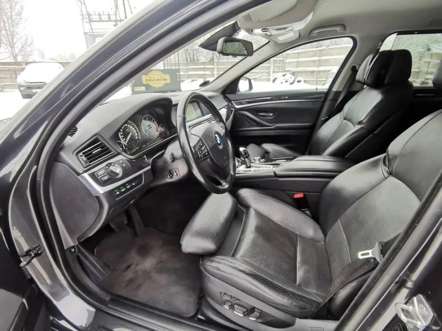 Melns BMW 530 2012 Kuldīga, ar dzinēja tilpumu 3.00 L un nobraukumu 269 tūkst. km par 9990 €, foto 10 vietnē AUTOMOTO.COM.LV