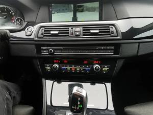 Melns BMW 530 2012 Kuldīga, ar dzinēja tilpumu 3.00 L un nobraukumu 269 tūkst. km par 9990 €, foto 13 vietnē AUTOMOTO.COM.LV