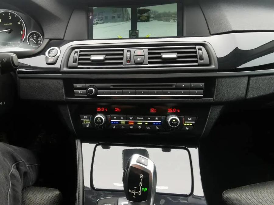 Melns BMW 530 2012 Kuldīga, ar dzinēja tilpumu 3.00 L un nobraukumu 269 tūkst. km par 9990 €, foto 13 vietnē AUTOMOTO.COM.LV