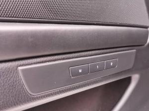 Melns BMW 530 2012 Kuldīga, ar dzinēja tilpumu 3.00 L un nobraukumu 269 tūkst. km par 9990 €, foto 24 vietnē AUTOMOTO.COM.LV