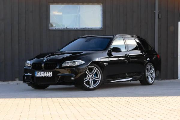 Melns BMW 530 2012 Jelgava, ar dzinēja tilpumu 3.00 L un nobraukumu 283 tūkst. km par 11900 €, foto 1 vietnē AUTOMOTO.COM.LV