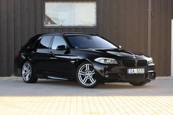 Melns BMW 530 2012 Jelgava, ar dzinēja tilpumu 3.00 L un nobraukumu 283 tūkst. km par 11900 €, foto 2 vietnē AUTOMOTO.COM.LV