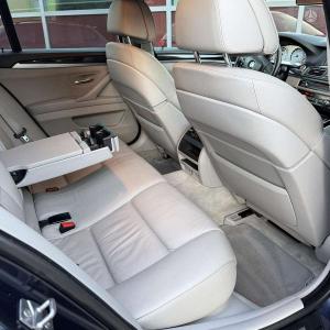 Black BMW 530 2012 in Kaisiadorys, with an engine capacity of 2.99 L and mileage of 360 thousand km for 6950 €, photo 25 on AUTOMOTO.COM.LV