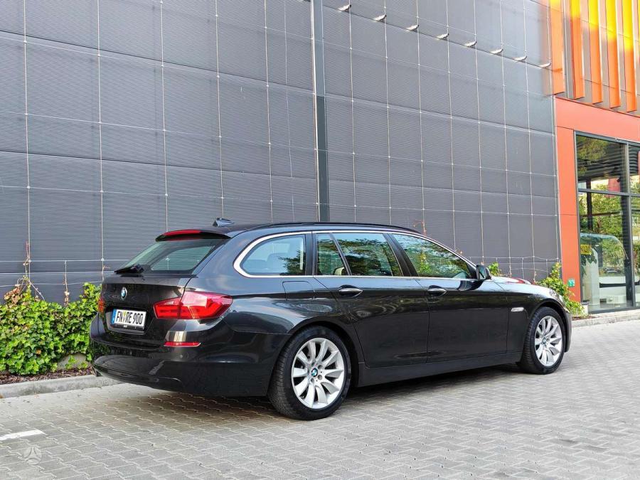 Melns BMW 530 2012 Klaipėda, ar dzinēja tilpumu 2.99 L un nobraukumu 350 tūkst. km par 7950 €, foto 1 vietnē AUTOMOTO.COM.LV
