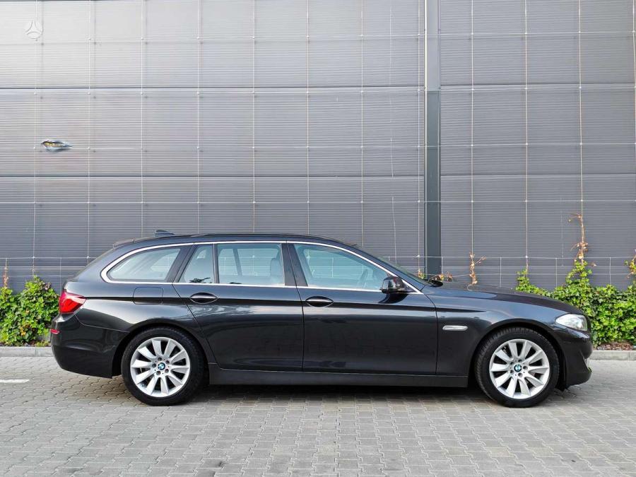 Melns BMW 530 2012 Klaipėda, ar dzinēja tilpumu 2.99 L un nobraukumu 350 tūkst. km par 7950 €, foto 3 vietnē AUTOMOTO.COM.LV
