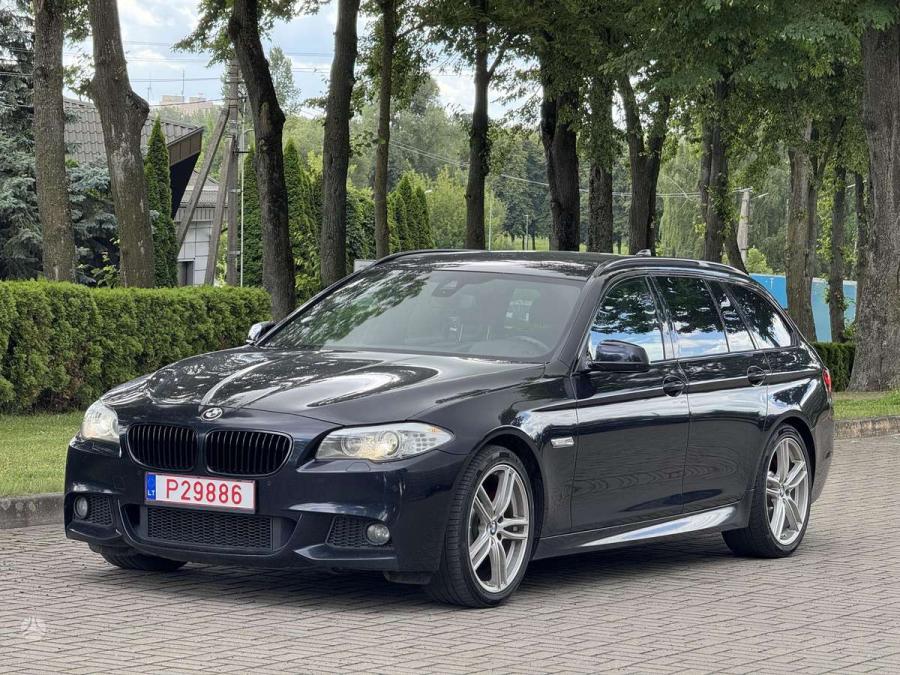 Black BMW 530 2012 in Marijampole, with an engine capacity of 2.99 L and mileage of 320 thousand km for 9500 €, photo 4 on AUTOMOTO.COM.LV