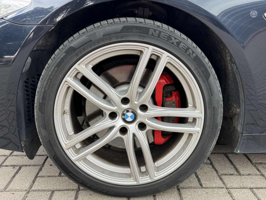 Black BMW 530 2012 in Marijampole, with an engine capacity of 2.99 L and mileage of 320 thousand km for 9500 €, photo 15 on AUTOMOTO.COM.LV