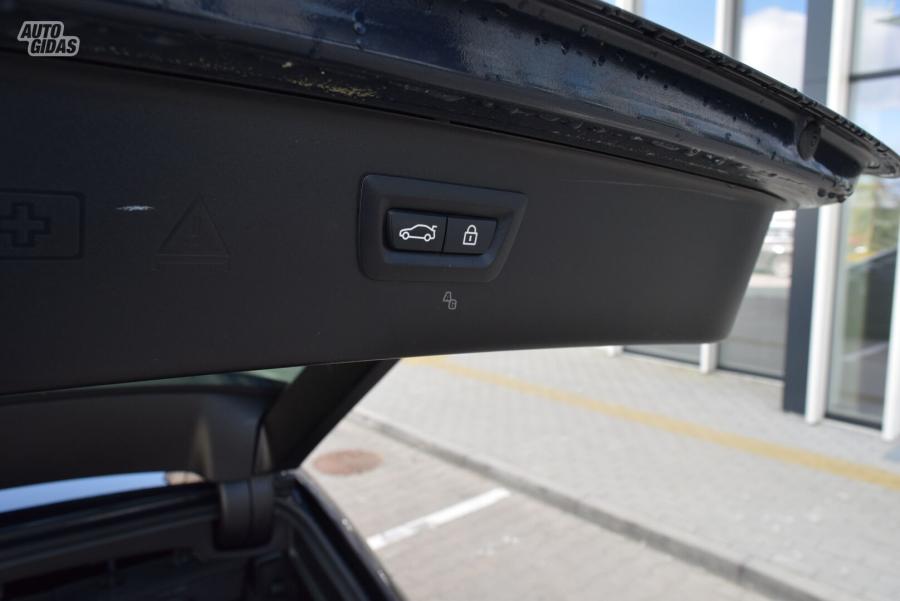 Black BMW 530 2012 in Vilnius, with an engine capacity of 3.00 L and mileage of 290 thousand km for 10900 €, photo 9 on AUTOMOTO.COM.LV