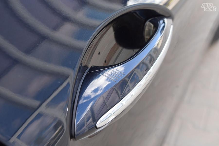 Black BMW 530 2012 in Vilnius, with an engine capacity of 3.00 L and mileage of 290 thousand km for 10900 €, photo 10 on AUTOMOTO.COM.LV