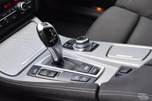 Black BMW 530 2012 in Vilnius, with an engine capacity of 3.00 L and mileage of 290 thousand km for 10900 €, photo 15 on AUTOMOTO.COM.LV