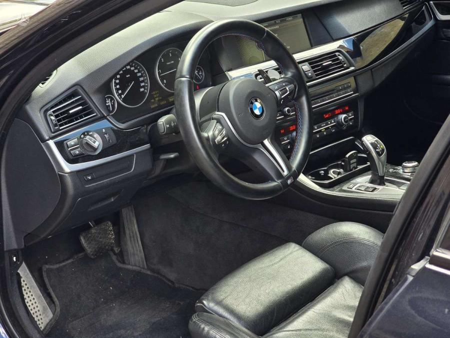 Melns BMW 530 2012 Radviliškis, ar dzinēja tilpumu 2.99 L un nobraukumu 361 tūkst. km par 7600 €, foto 13 vietnē AUTOMOTO.COM.LV
