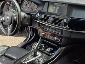 Melns BMW 530 2012 Radviliškis, ar dzinēja tilpumu 2.99 L un nobraukumu 361 tūkst. km par 7600 €, foto 14 vietnē AUTOMOTO.COM.LV