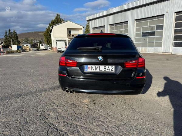 Black BMW 530 2012 in Kaunas, with an engine capacity of 2.99 L and mileage of 363 thousand km for 7500 €, photo 5 on AUTOMOTO.COM.LV