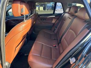 Melns BMW 530 2012 Kauņa, ar dzinēja tilpumu 2.99 L un nobraukumu 363 tūkst. km par 7500 €, foto 18 vietnē AUTOMOTO.COM.LV