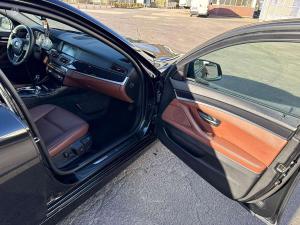 Melns BMW 530 2012 Kauņa, ar dzinēja tilpumu 2.99 L un nobraukumu 363 tūkst. km par 7500 €, foto 21 vietnē AUTOMOTO.COM.LV