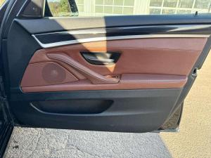 Melns BMW 530 2012 Kauņa, ar dzinēja tilpumu 2.99 L un nobraukumu 363 tūkst. km par 7500 €, foto 24 vietnē AUTOMOTO.COM.LV
