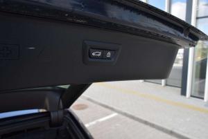 Black BMW 530 2012 in Vilnius, with an engine capacity of 2.99 L and mileage of 290 thousand km for 9950 €, photo 9 on AUTOMOTO.COM.LV