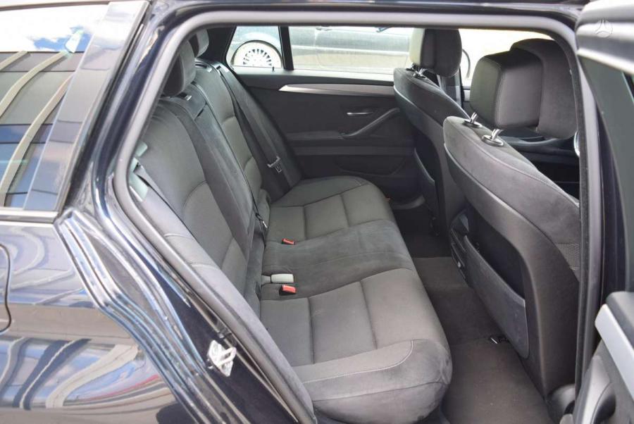 Black BMW 530 2012 in Vilnius, with an engine capacity of 2.99 L and mileage of 290 thousand km for 9950 €, photo 12 on AUTOMOTO.COM.LV