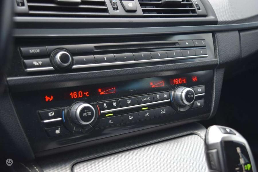 Black BMW 530 2012 in Vilnius, with an engine capacity of 2.99 L and mileage of 290 thousand km for 9950 €, photo 18 on AUTOMOTO.COM.LV