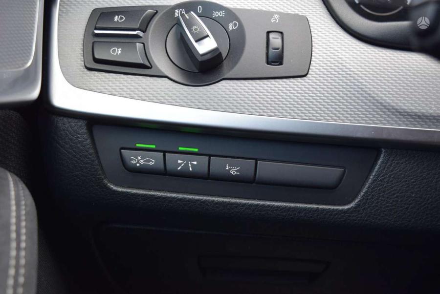 Black BMW 530 2012 in Vilnius, with an engine capacity of 2.99 L and mileage of 290 thousand km for 9950 €, photo 21 on AUTOMOTO.COM.LV