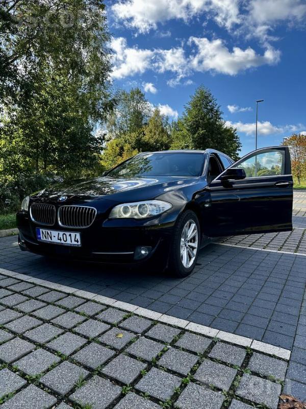 Black BMW 530 2012 in Jurmala, with an engine capacity of 3.00 L and mileage of 340 thousand km for 6900 €, photo 7 on AUTOMOTO.COM.LV