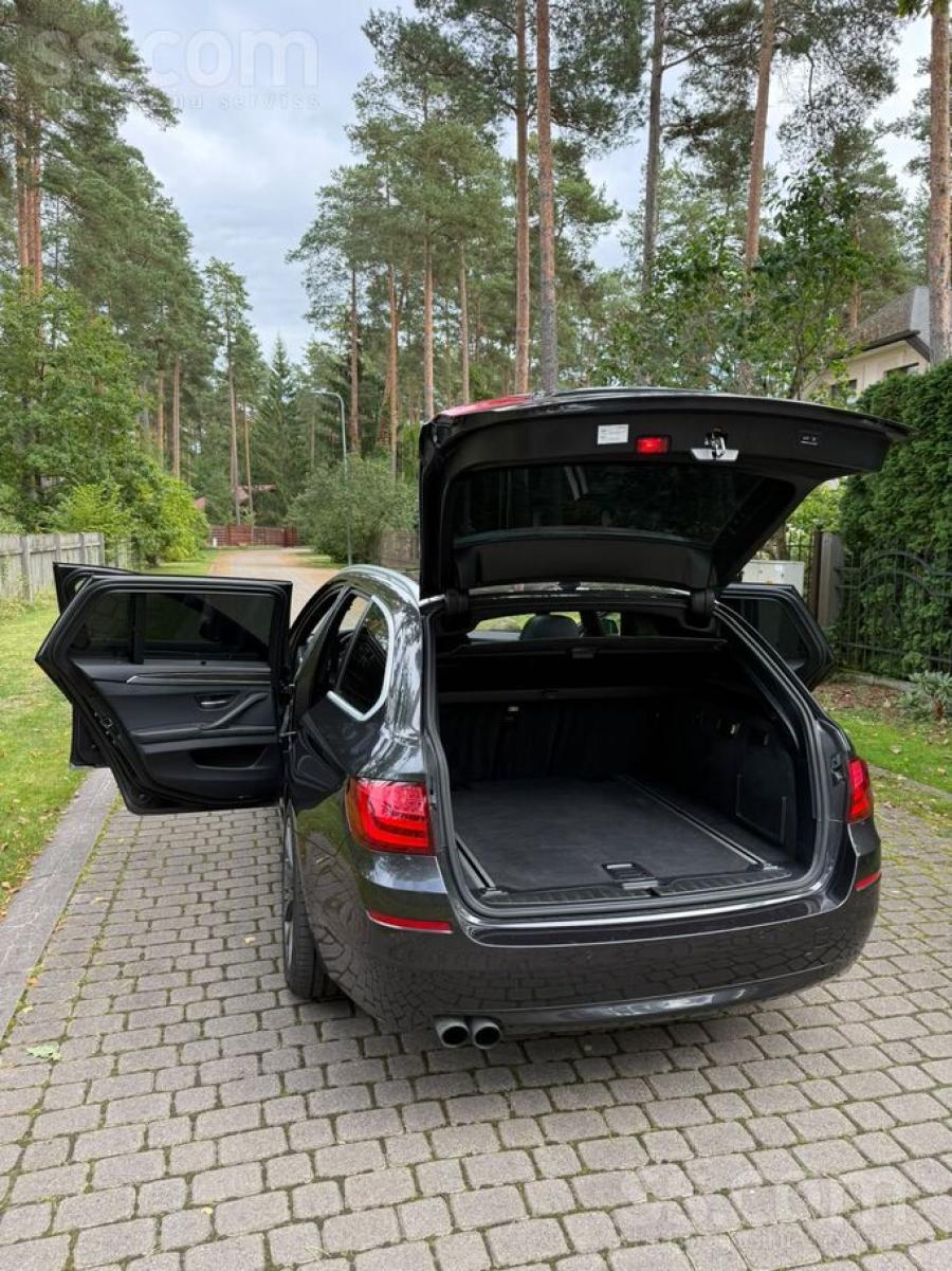 Melns BMW 530 2012 Rīga, ar dzinēja tilpumu 3.00 L un nobraukumu 323 tūkst. km par 9900 €, foto 13 vietnē AUTOMOTO.COM.LV