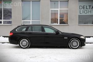 Black BMW 530 2013 in Riga, with an engine capacity of 3.00 L and mileage of 241 thousand km for 8995 €, photo 3 on AUTOMOTO.COM.LV