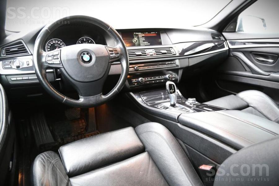 Black BMW 530 2013 in Riga, with an engine capacity of 3.00 L and mileage of 241 thousand km for 8995 €, photo 7 on AUTOMOTO.COM.LV