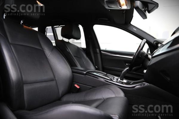 Black BMW 530 2013 in Riga, with an engine capacity of 3.00 L and mileage of 241 thousand km for 8995 €, photo 9 on AUTOMOTO.COM.LV