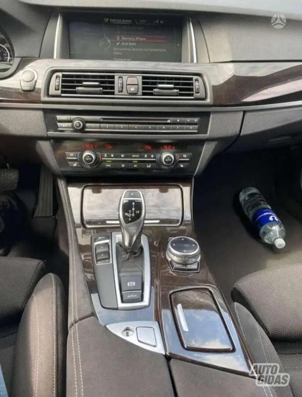 Melns BMW 530 2013 Kauņa, ar dzinēja tilpumu 3.00 L un nobraukumu 288 tūkst. km par 8600 €, foto 4 vietnē AUTOMOTO.COM.LV