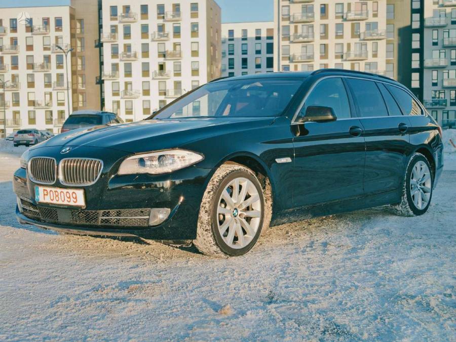 Black BMW 530 2013 in Vilnius, with an engine capacity of 2.99 L and mileage of 261 thousand km for 8250 €, photo 3 on AUTOMOTO.COM.LV