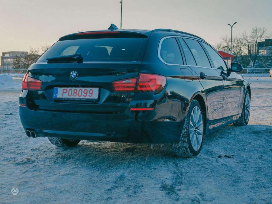 Black BMW 530 2013 in Vilnius, with an engine capacity of 2.99 L and mileage of 261 thousand km for 8250 €, photo 7 on AUTOMOTO.COM.LV