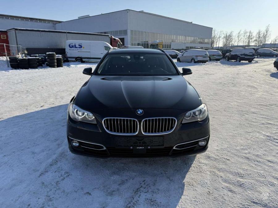 Black BMW 530 2013 in Marijampole, with an engine capacity of 2.99 L and mileage of 198 thousand km for 12800 €, photo 4 on AUTOMOTO.COM.LV