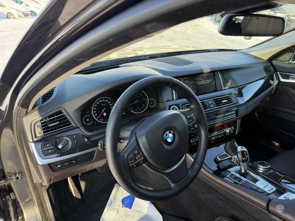 Black BMW 530 2013 in Marijampole, with an engine capacity of 2.99 L and mileage of 198 thousand km for 12800 €, photo 10 on AUTOMOTO.COM.LV