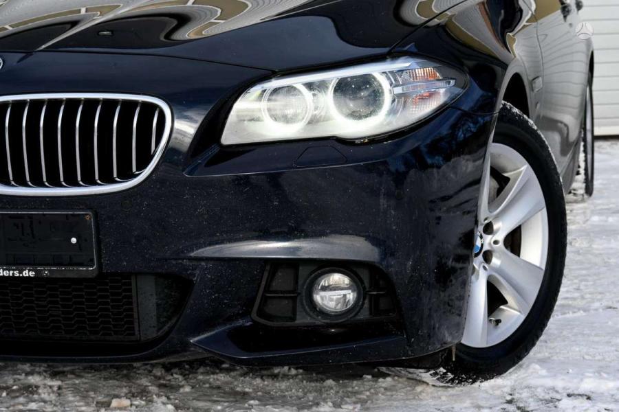 Black BMW 530 2013 in Kretinga, with an engine capacity of 2.99 L and mileage of 221 thousand km for 11599 €, photo 5 on AUTOMOTO.COM.LV