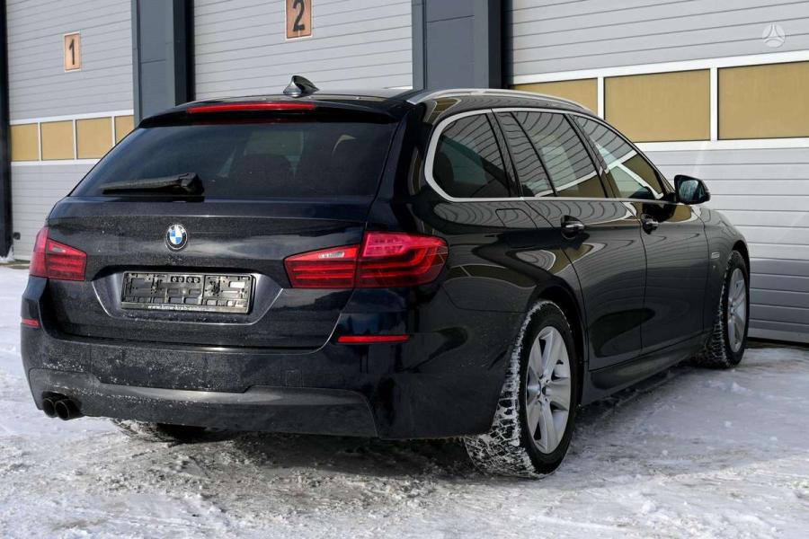 Black BMW 530 2013 in Kretinga, with an engine capacity of 2.99 L and mileage of 221 thousand km for 11599 €, photo 9 on AUTOMOTO.COM.LV