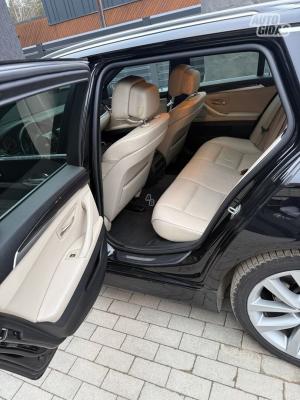 Black BMW 530 2013 in Vilnius, with an engine capacity of 3.00 L and mileage of 315 thousand km for 7900 €, photo 12 on AUTOMOTO.COM.LV